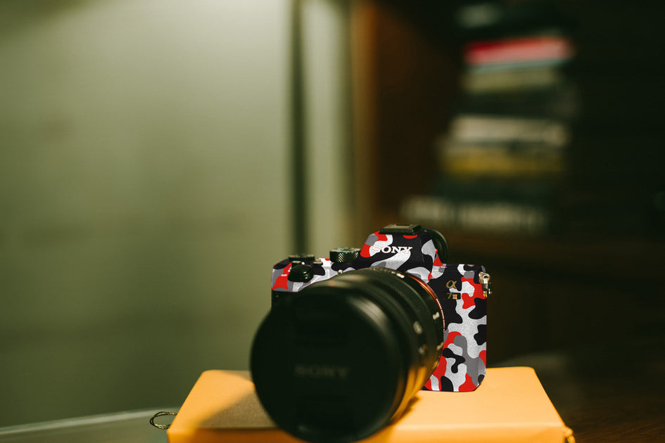 Ease-up Your Clicks by Using DSLR Camera Skins – CAMSKNS